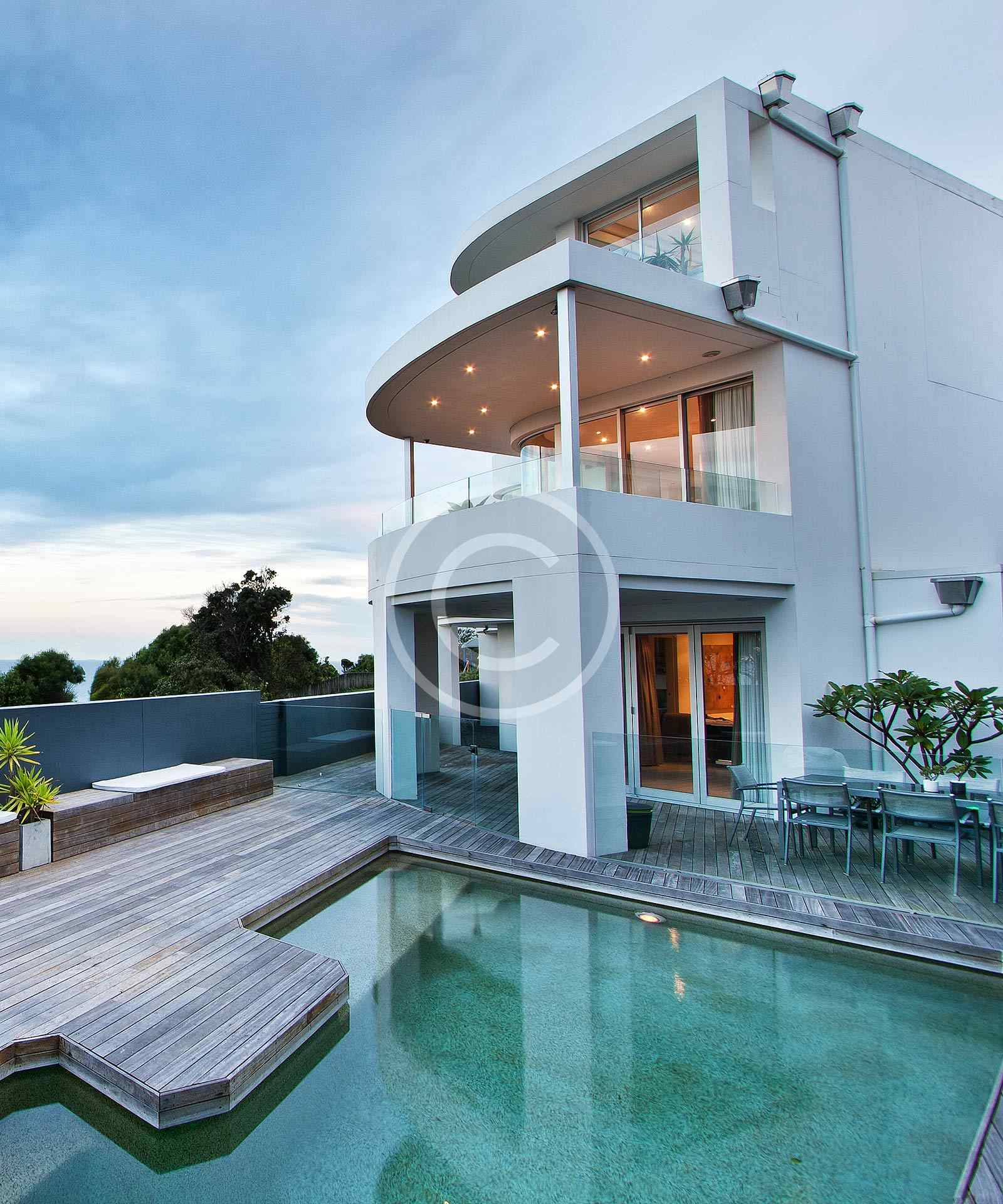 Suburban complex - KKBM